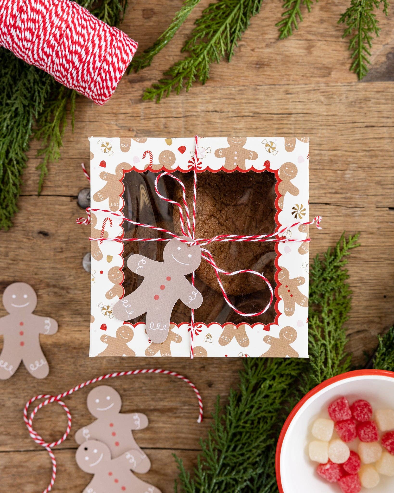 Gingerbread Man Cookie Boxes – Confetti Kate